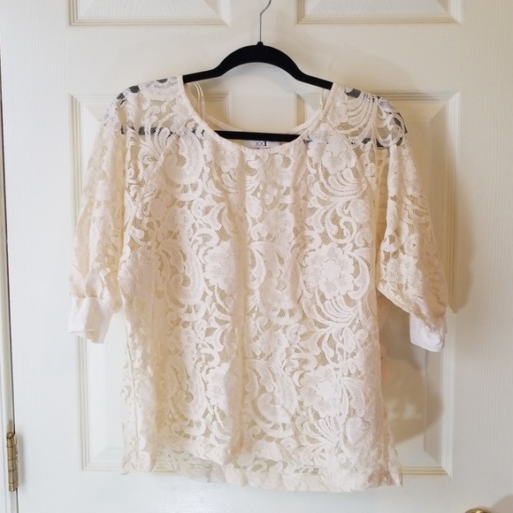 Forever 21 | Tops | Forever 2 Creme Lace Top Sz M Nwot | Poshmark